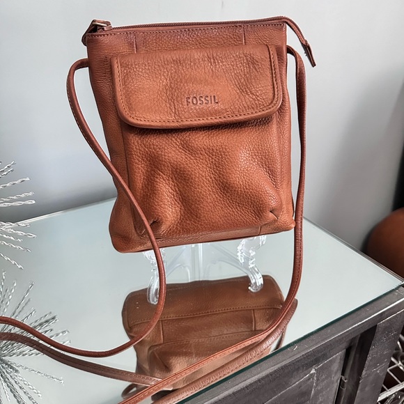 Fossil | Bags | Fossil Leather Crossbody Bag | Poshmark